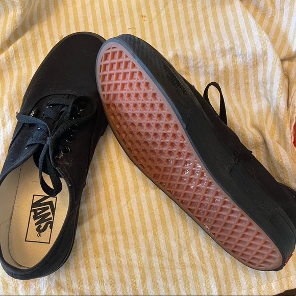 Vans | Shoes | Vans Womens Size 85 Euc Barely Worn Clean And Full Tread ...